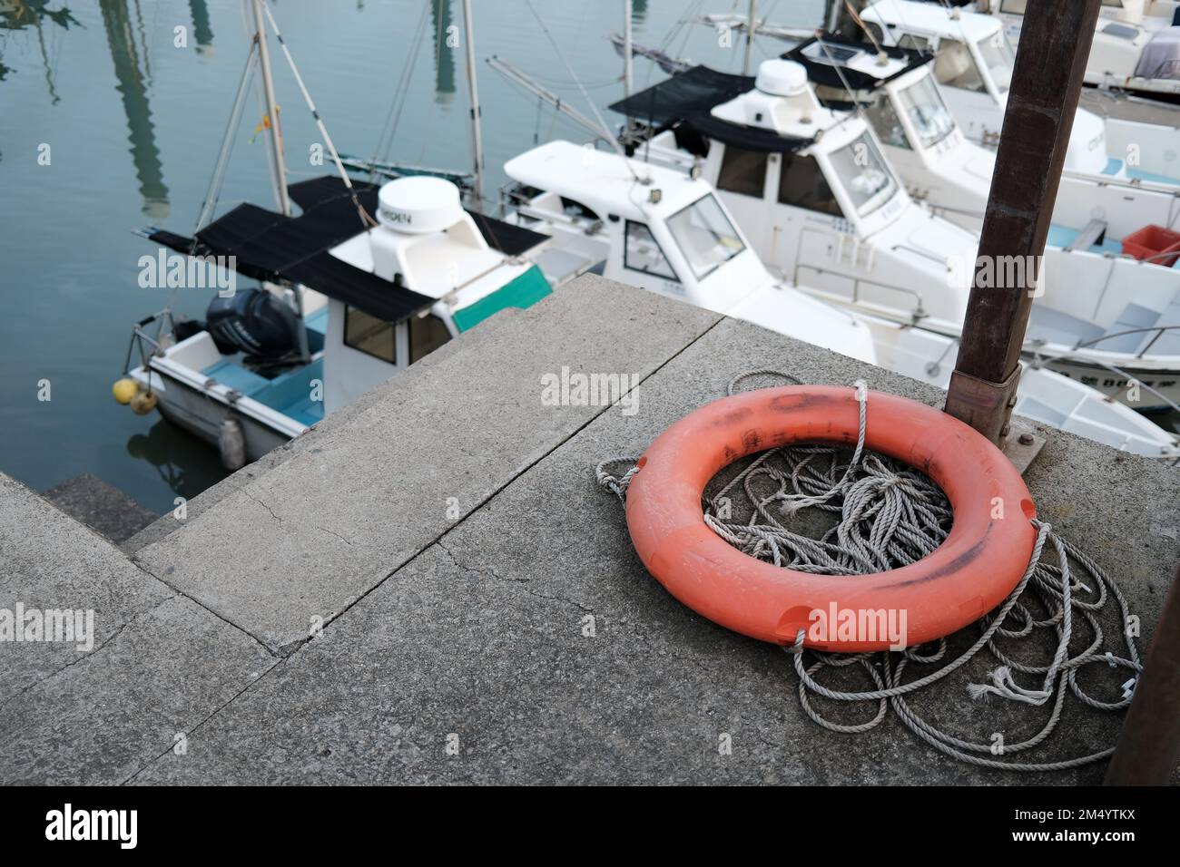 Rescue yacht hi-res stock photography and images - Alamy