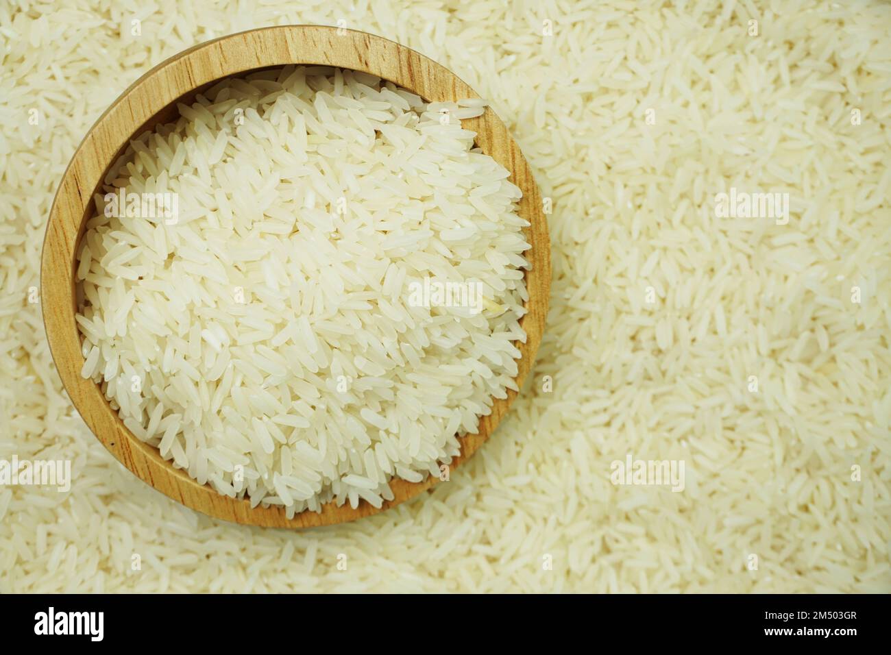 white raw Thai jasmine rice Stock Photo - Alamy