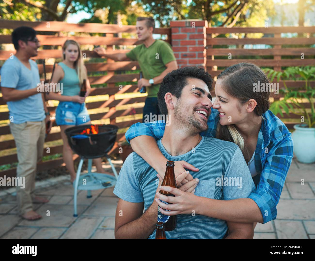 Drunk man woman hi-res stock photography and images - Alamy