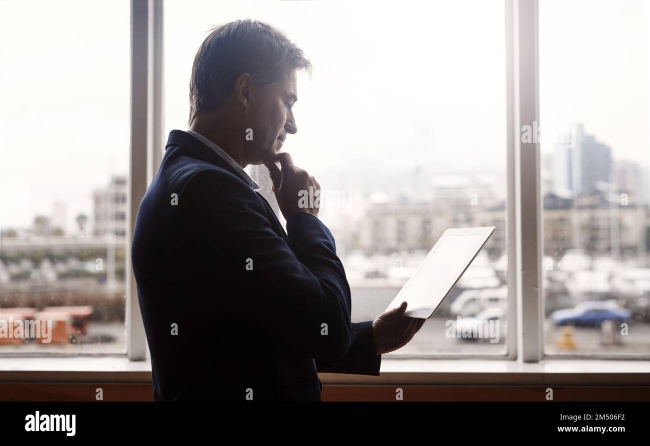 Mature command hi-res stock photography and images - Alamy