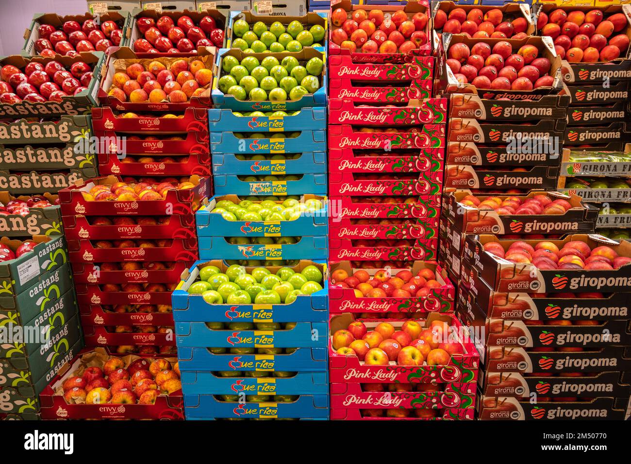 MercaMadrid- largest wholesale food market in Spain Cedecarne ...