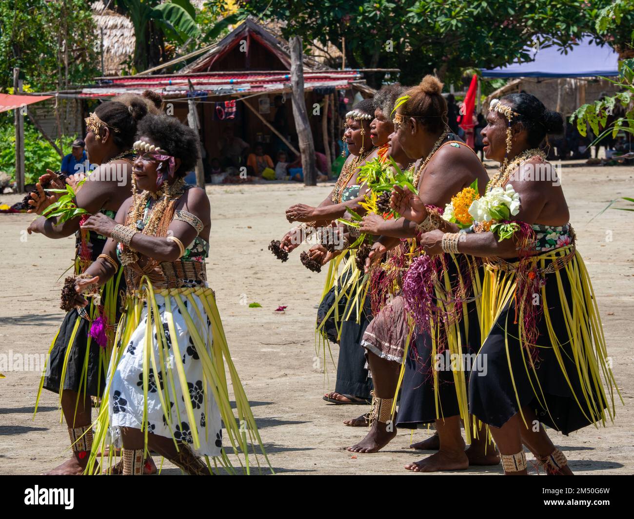 Custom dance at Owaraha, or Santa Ana, Solomon Islands Stock Photo - Alamy