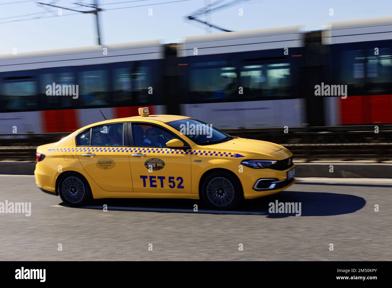 Istanbul taxi hi-res stock photography and images - Alamy