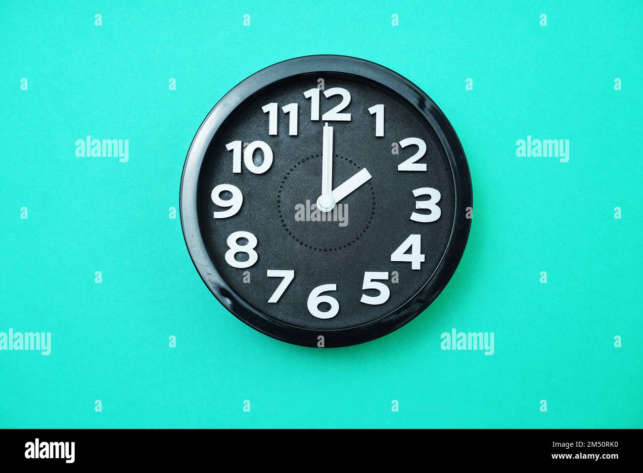 Clock face showing time two hi-res stock photography and images - Alamy