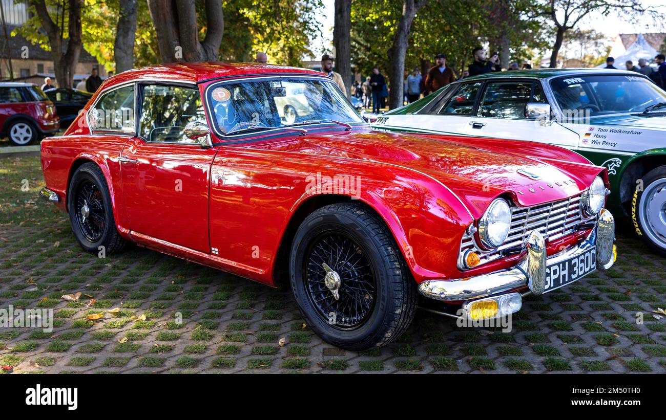 1964 Triumph Dove GTR4A ‘GPH 360C’ on display at the October Scramble ...