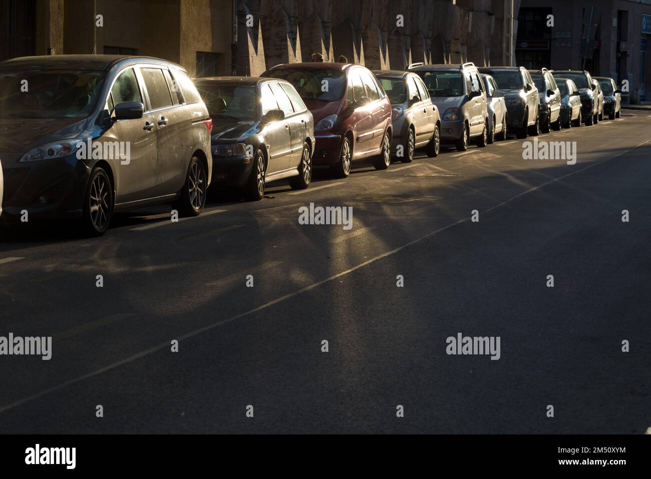 Cars roadside hi-res stock photography and images - Alamy