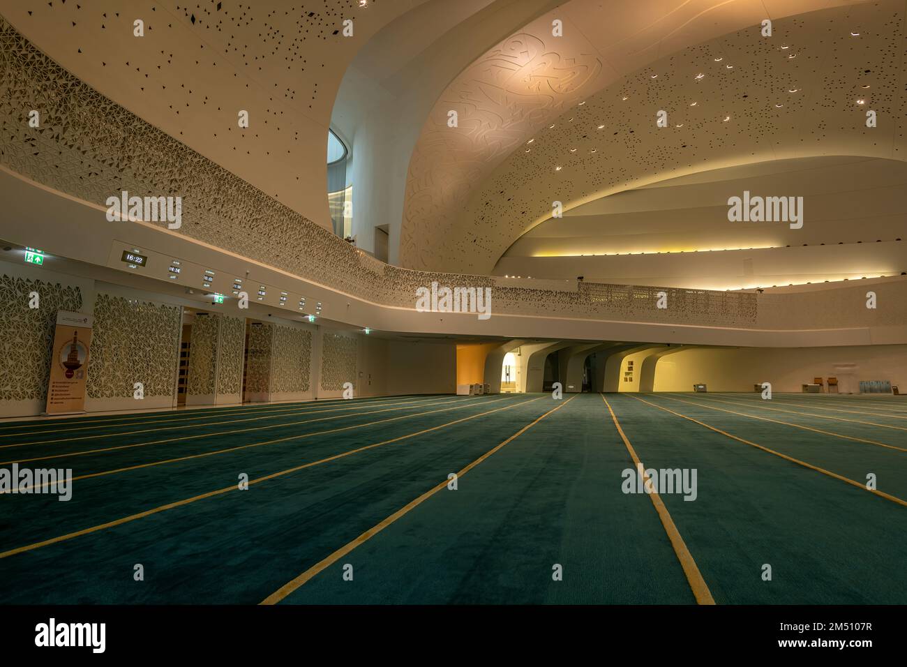 Beautiful architecture of Qatar Foundation Mosque inside view ...