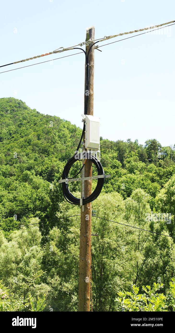 Laying power lines poles hi-res stock photography and images - Alamy
