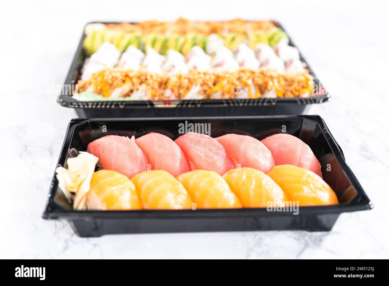 Pre packaged sushi hi-res stock photography and images - Alamy