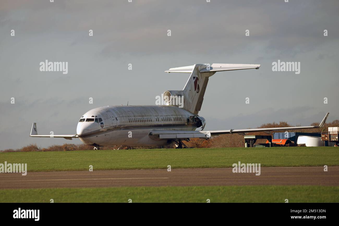 Boeing 727 100 hi-res stock photography and images - Alamy
