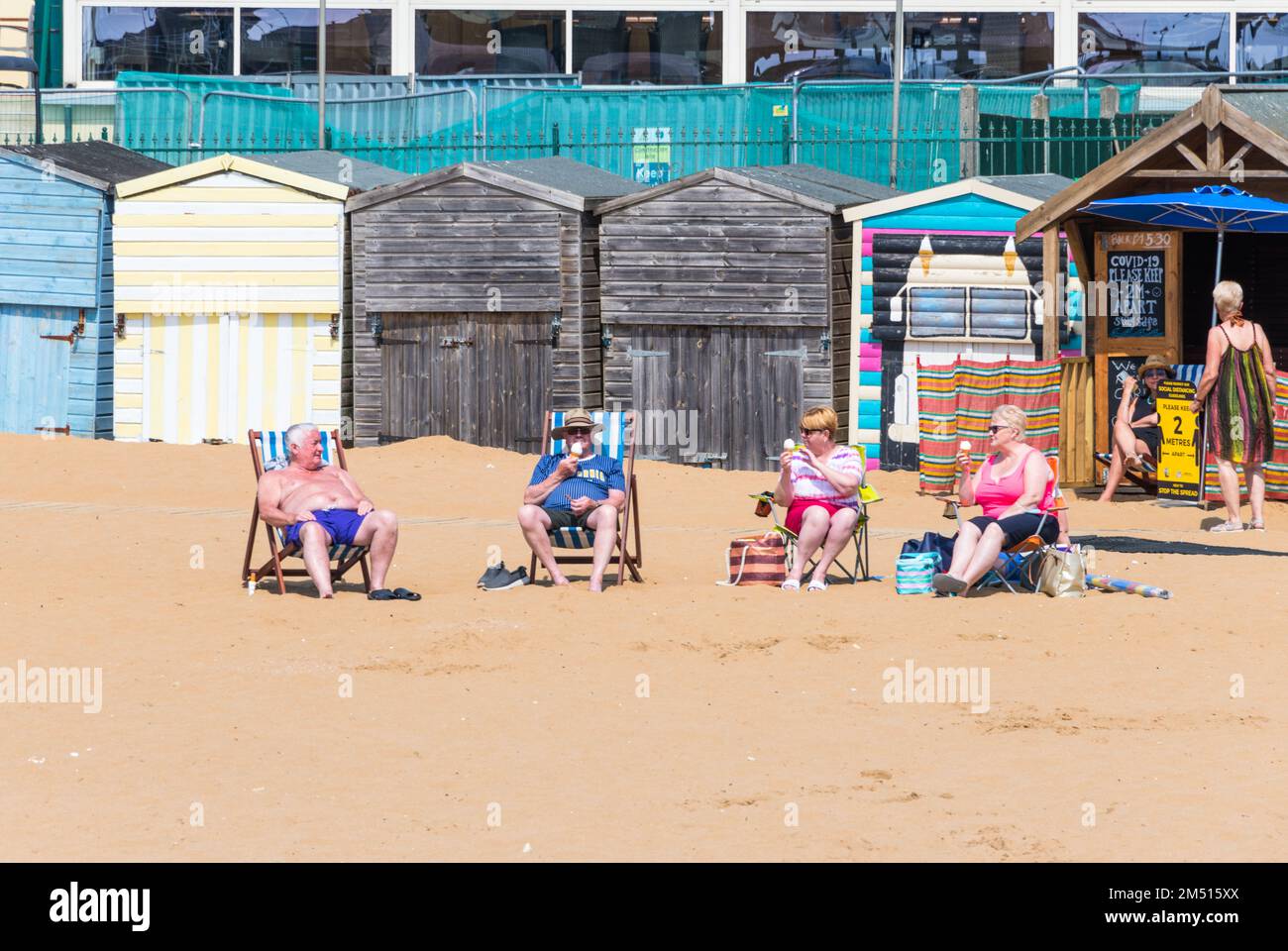 Summertime in Broadstairs, Kent, England Stock Photo - Alamy
