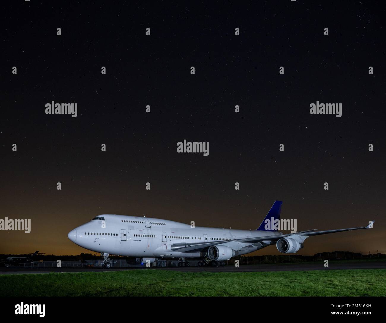 Out of service, in storage Boeing 747-200 aircraft at Cotswold airport ...