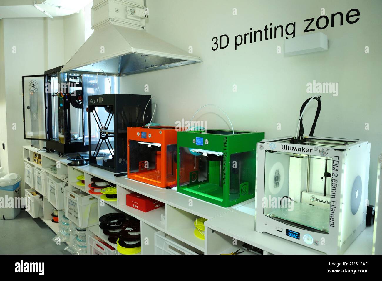 3d printers lab industry hi-res stock photography and images - Alamy