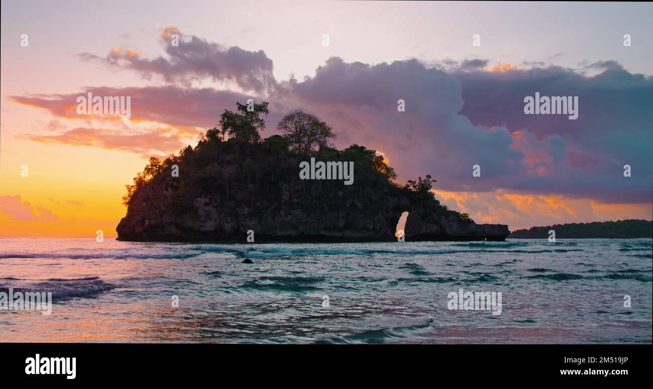 Amazing sunrise over ocean tropical beach. Yellow dramatic colorful ...