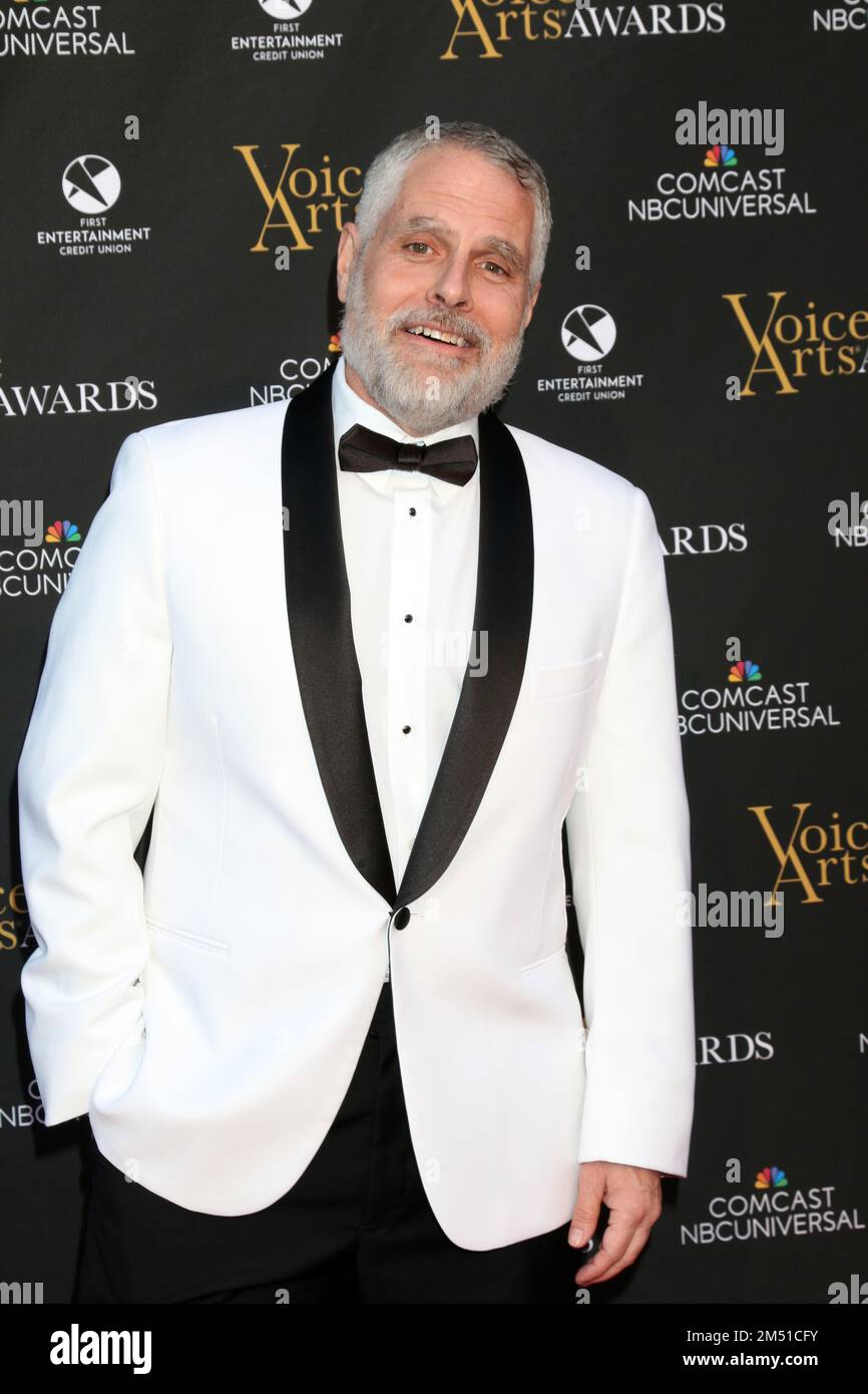 LOS ANGELES - DEC 18: Dave Walsh at the Voice Arts Awards at Steven J ...