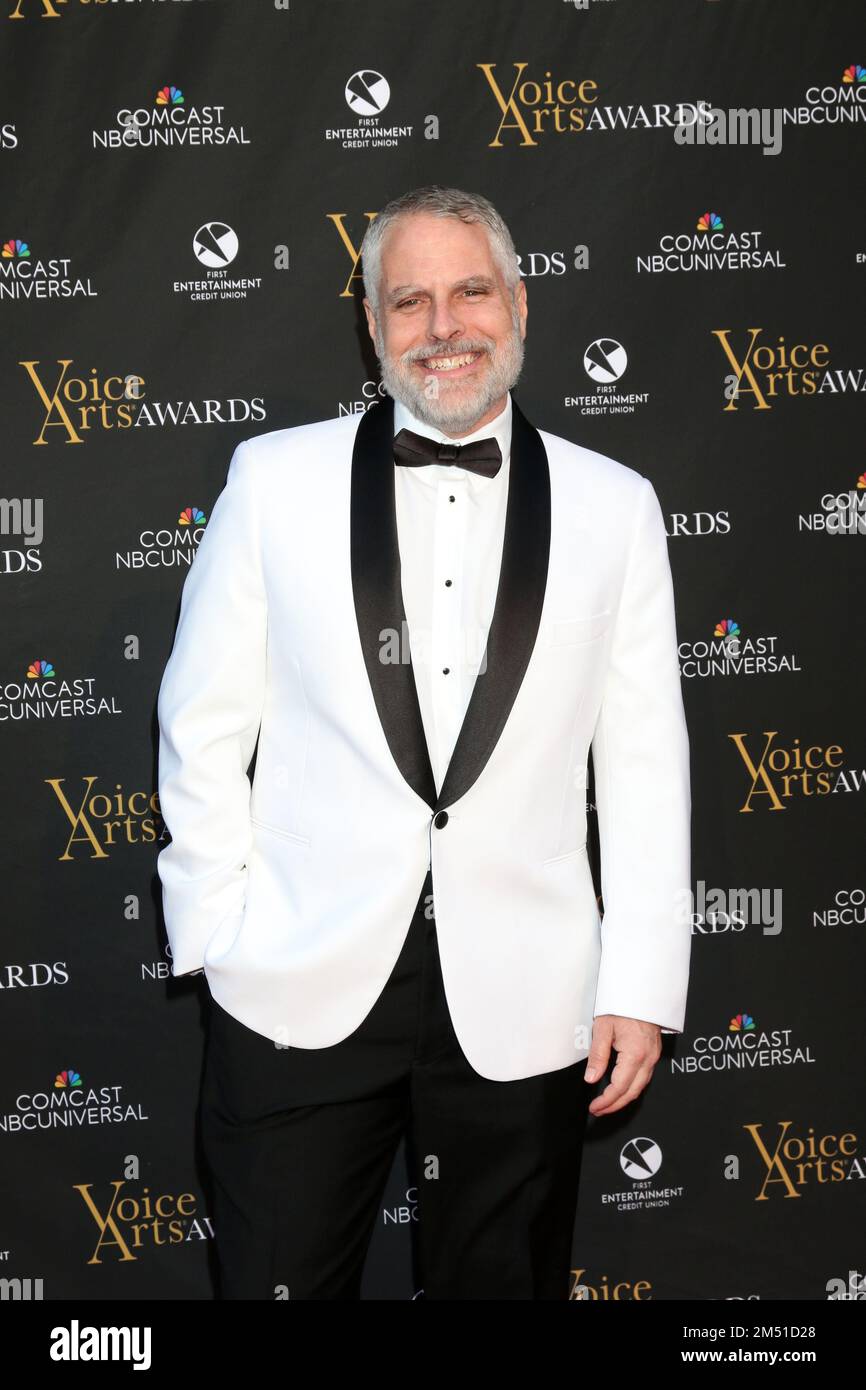 LOS ANGELES - DEC 18: Dave Walsh at the Voice Arts Awards at Steven J ...