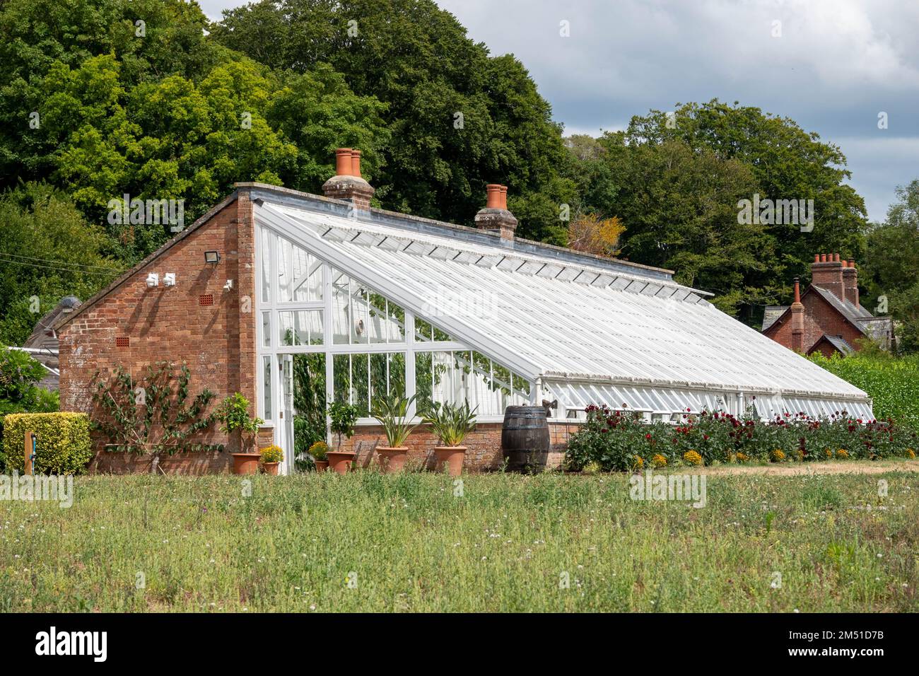 traditional old fashioned glasshouse greenhouse Stock Photo - Alamy