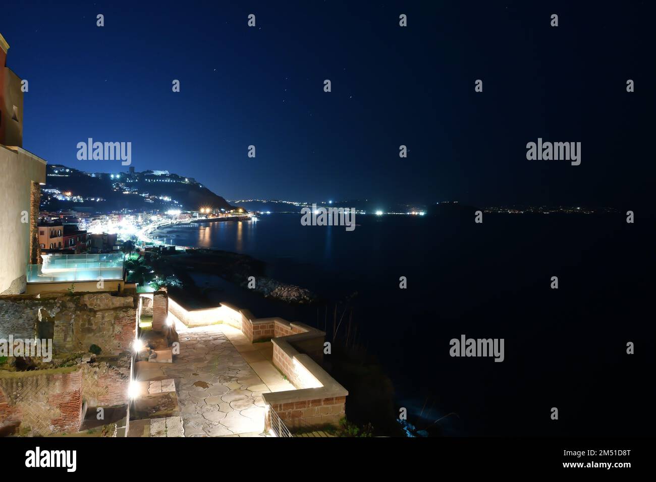 Night landscape roman ruins hi-res stock photography and images - Alamy