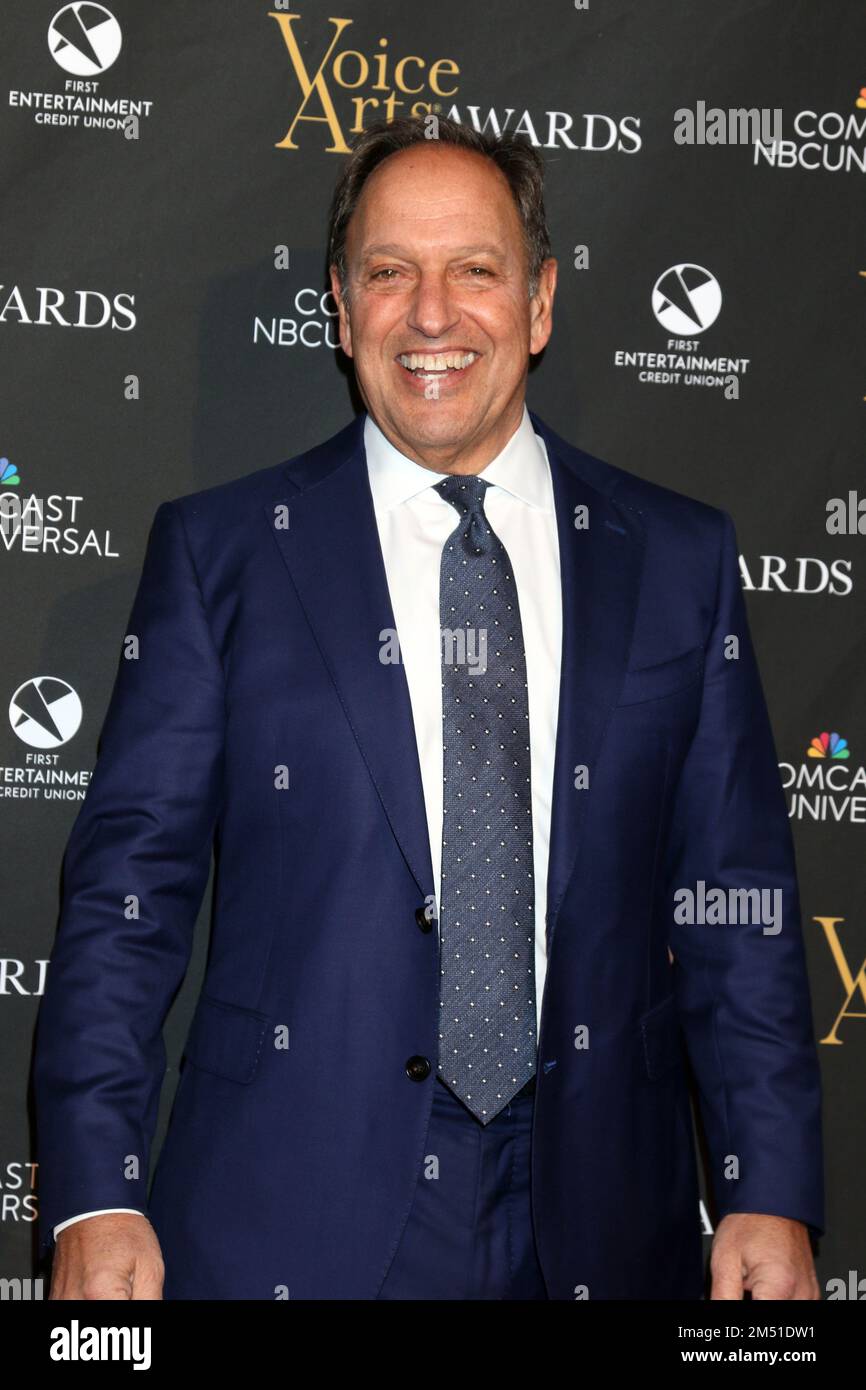 LOS ANGELES - DEC 18: Norman Schulman at the Voice Arts Awards at ...