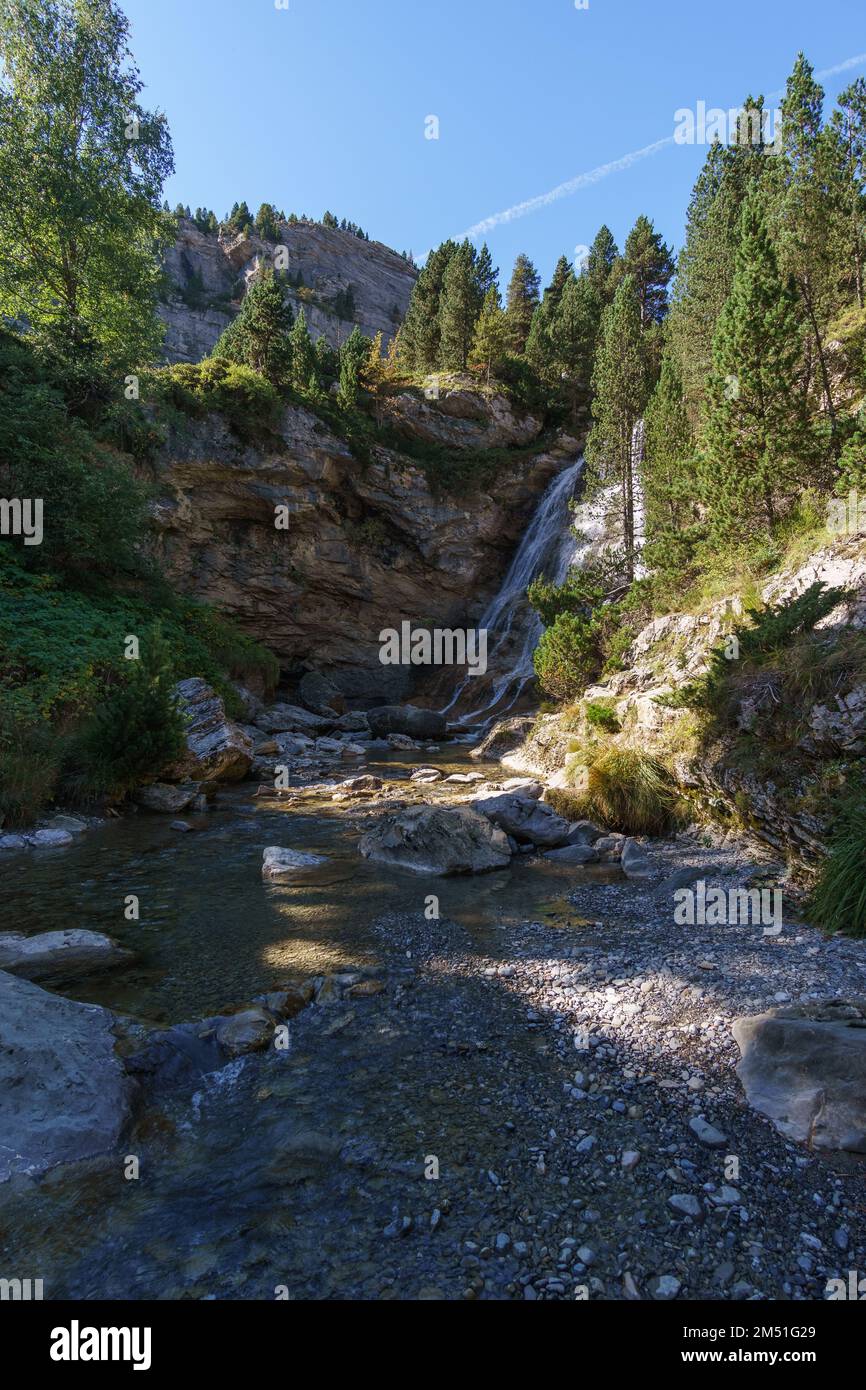 Beautiful waterfall of Gave de Tourettes river in Gavarnie Valley ...