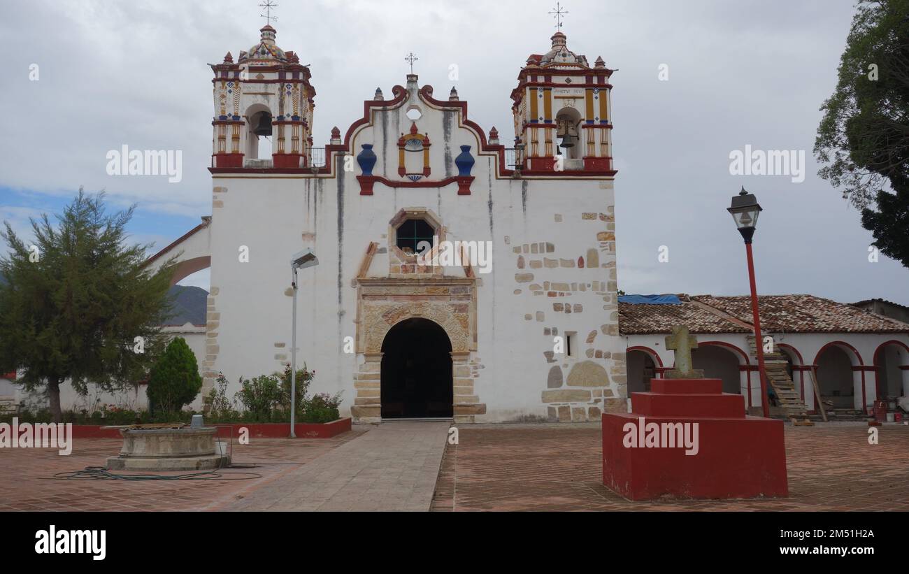 The catholic church Preciosa Sangre de Cristo en Teotitlan del Valle ...