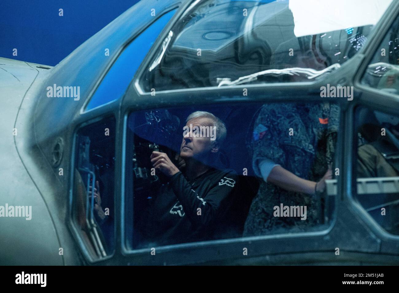 Director James Cameron behind the scenes of 20th Century Studios ...