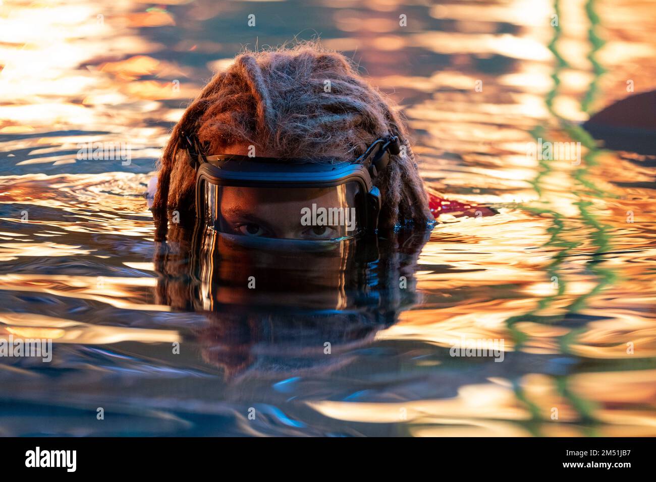 Avatar 2022 behind the scenes hi-res stock photography and images - Alamy