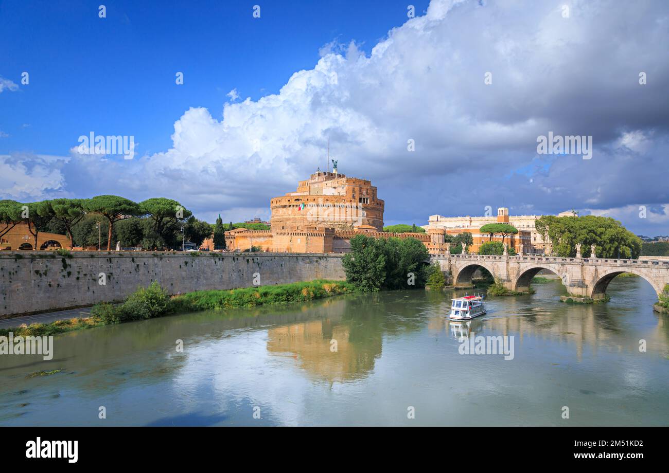 Tiber River in Rome, Italy: view of Castle of the Holy Angel (Castel Sant'Angelo) and bridge ...