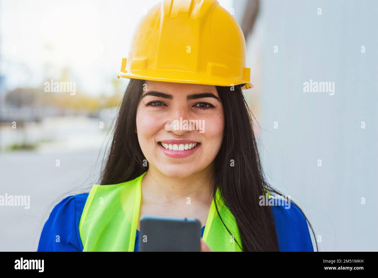 Reflective smile hi-res stock photography and images - Alamy