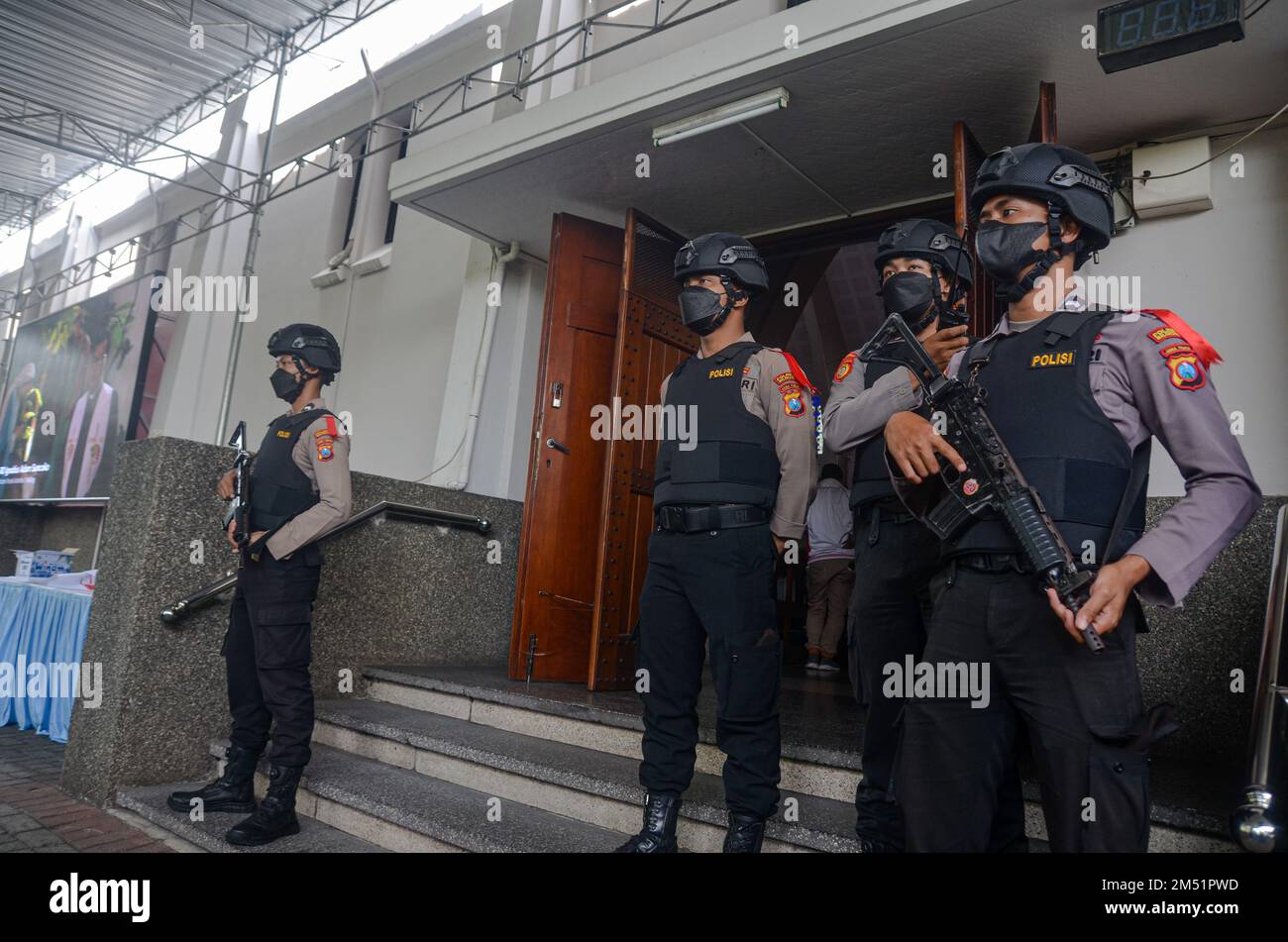 Police squad room hi-res stock photography and images - Alamy