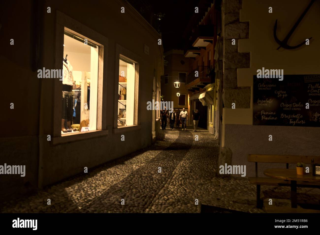 Shop windows at night hi-res stock photography and images - Alamy