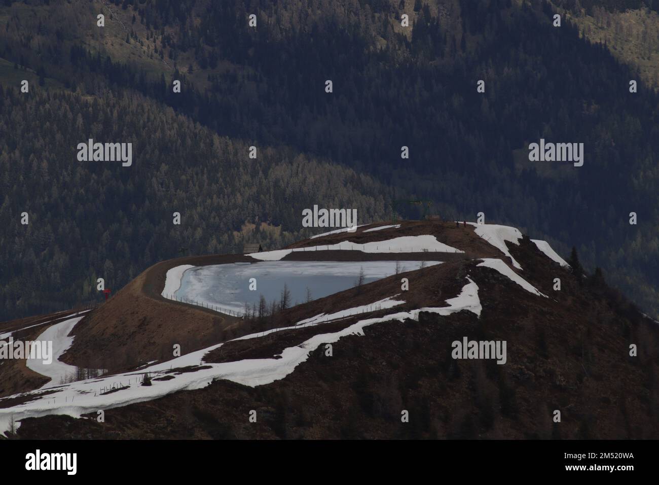 Aerial top view frozen lake hi-res stock photography and images - Alamy