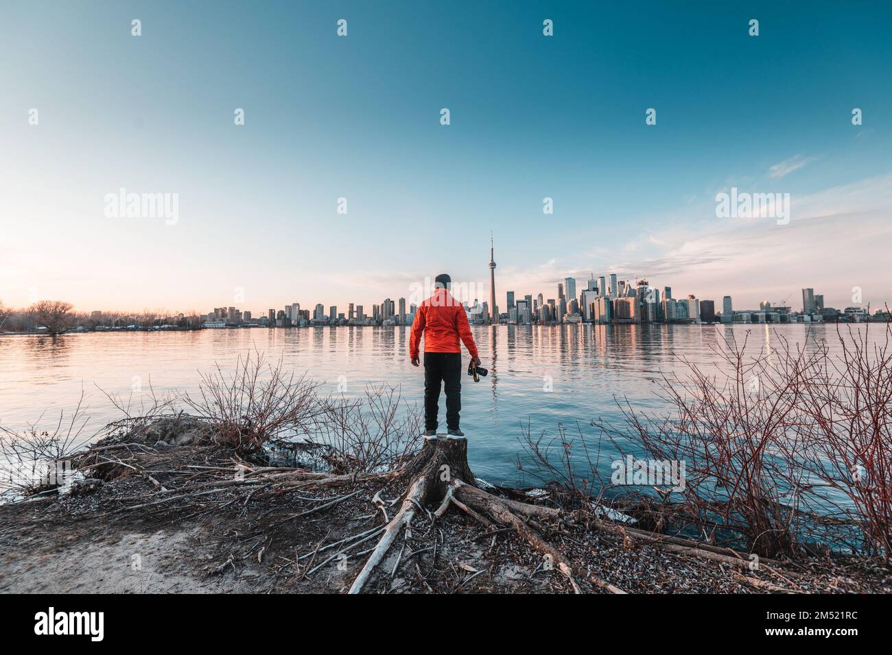 Cn tower toronto 2020 hi-res stock photography and images - Alamy