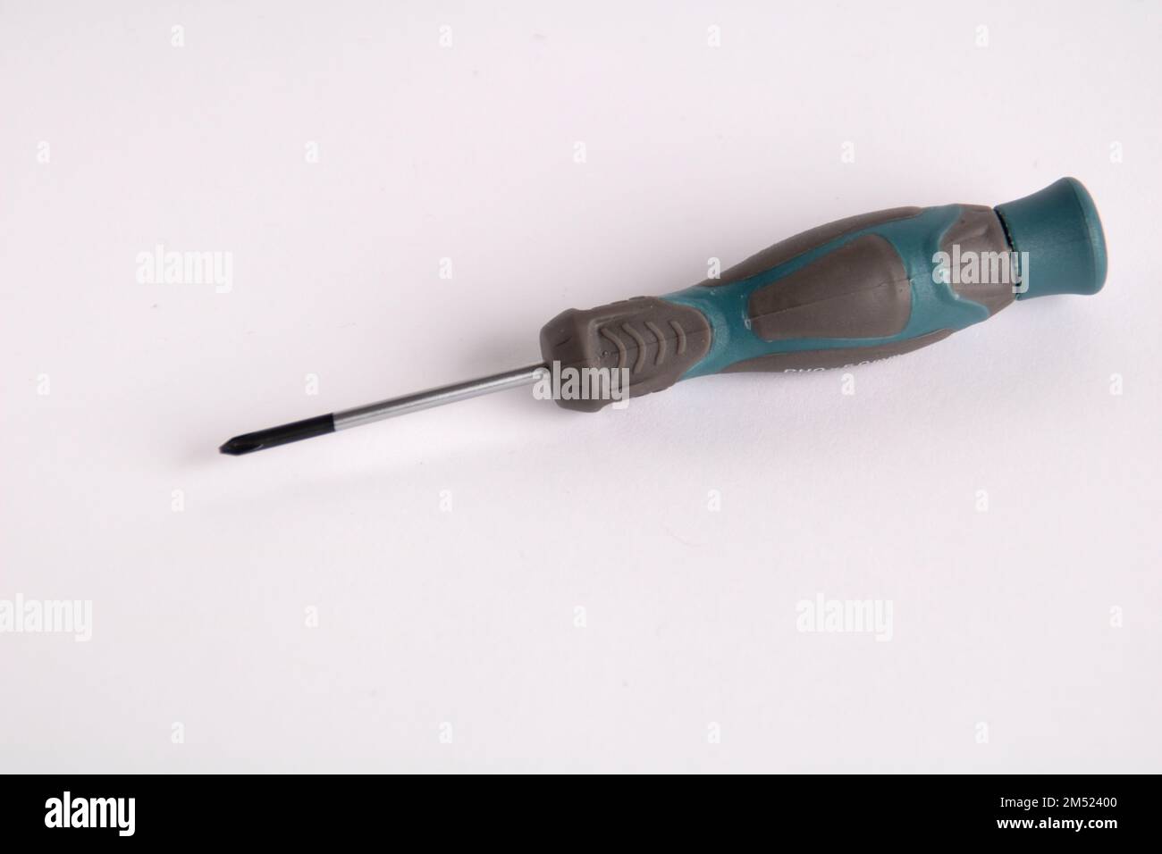 1 Guy One Screwdriver