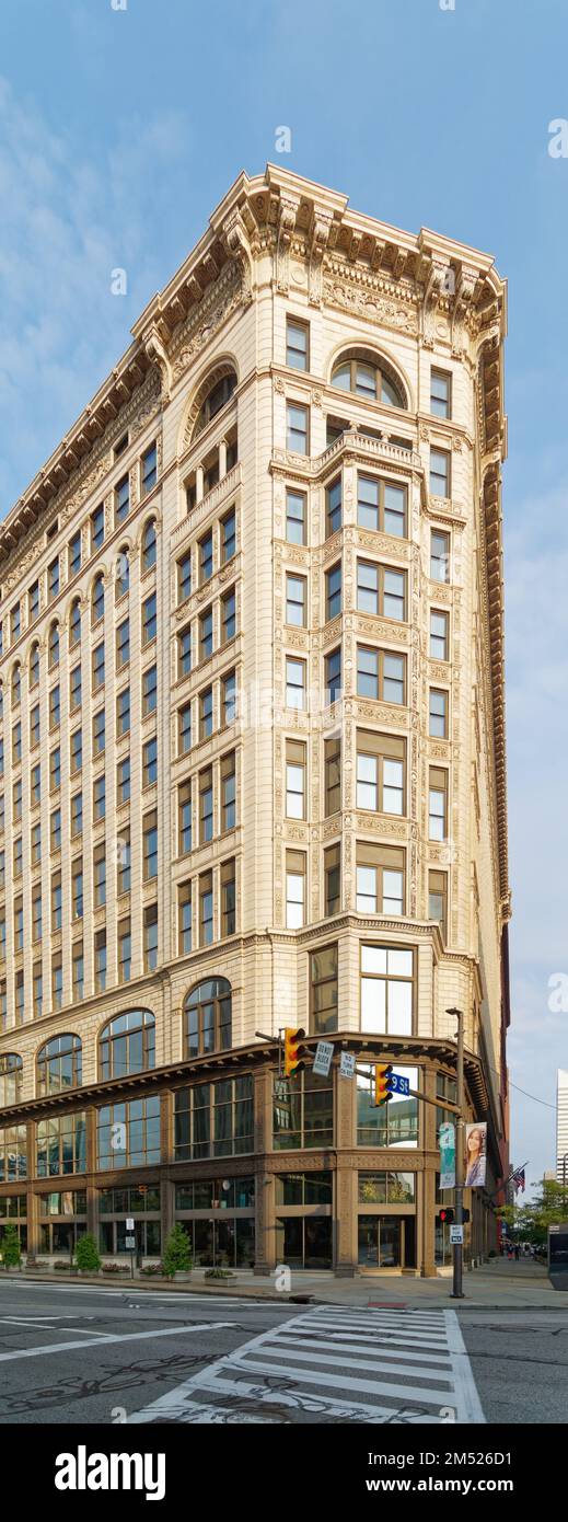 The 10-story, terra cotta-clad Rose Building was Ohio’s largest ...