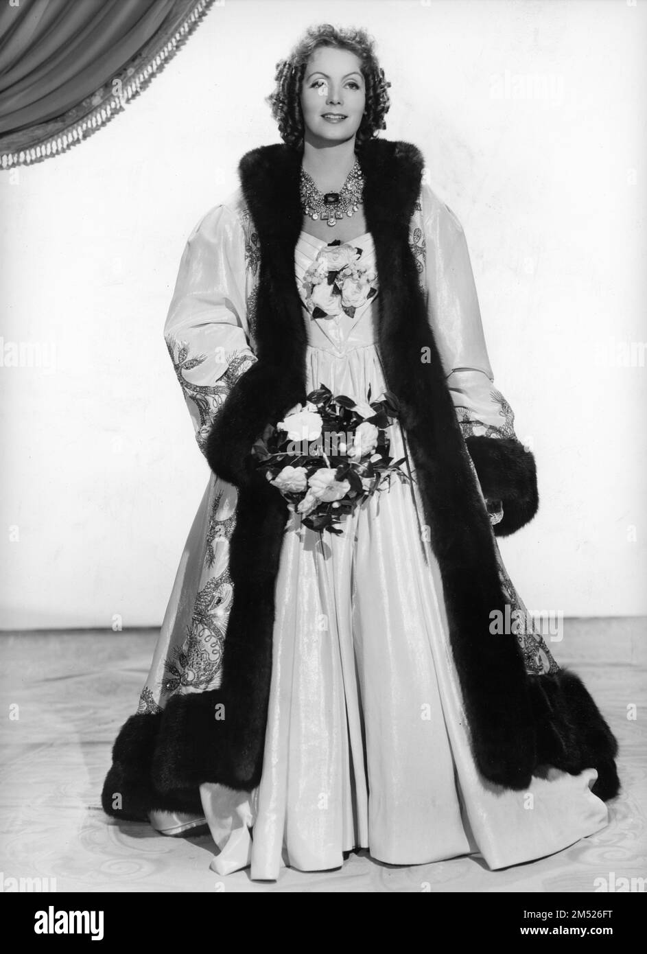 GRETA GARBO as Marguerite Gautier Full Length Portrait by CLARENCE ...