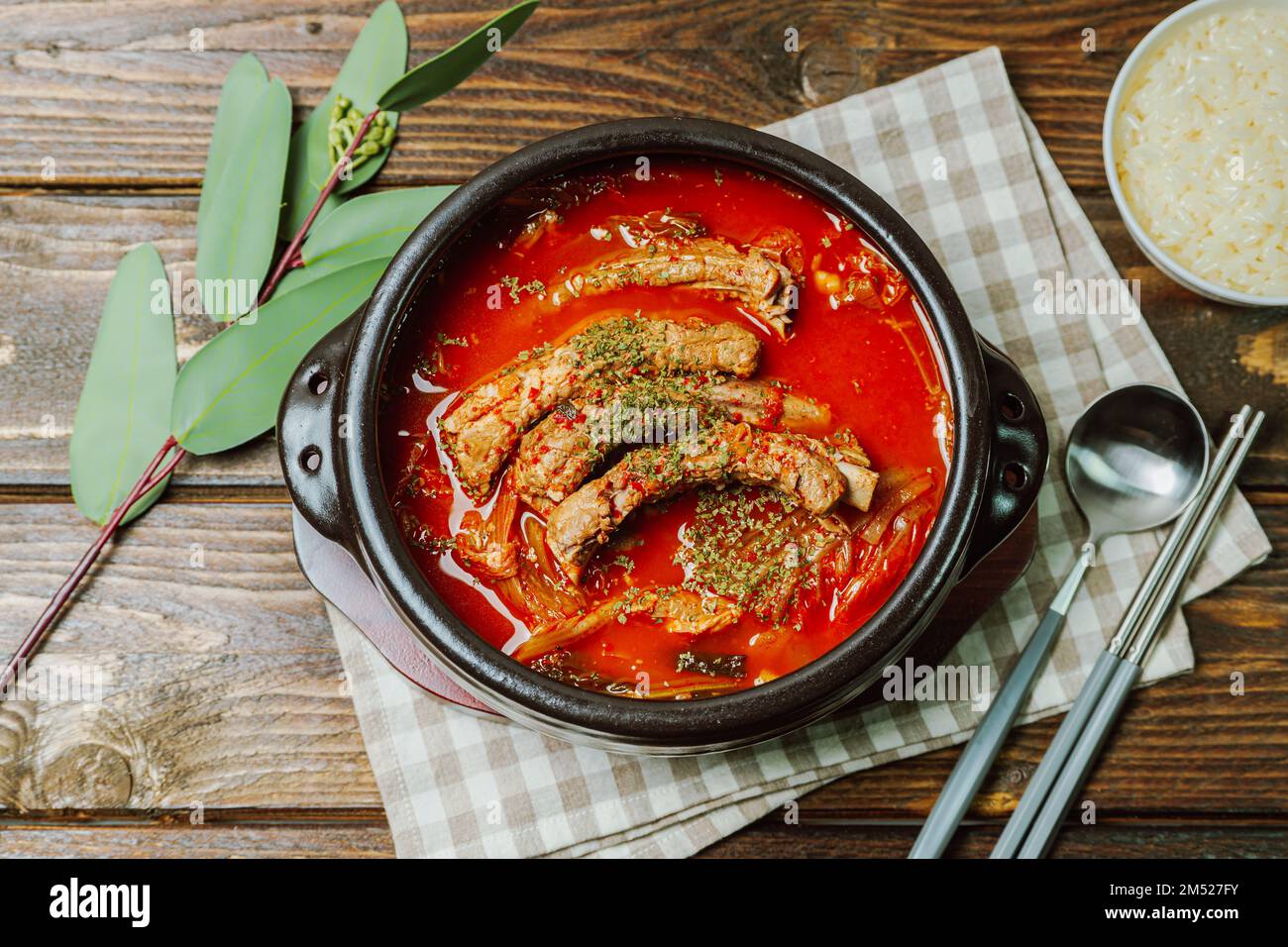 deunggalbi kimchi jjigae, Korean back rib and kimchi stew Stock Photo ...