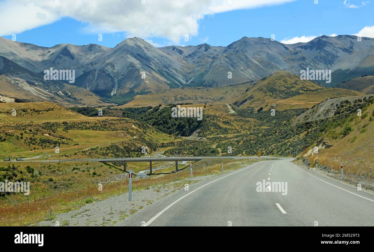 Bridge over Broken River - New Zealand Stock Photo - Alamy