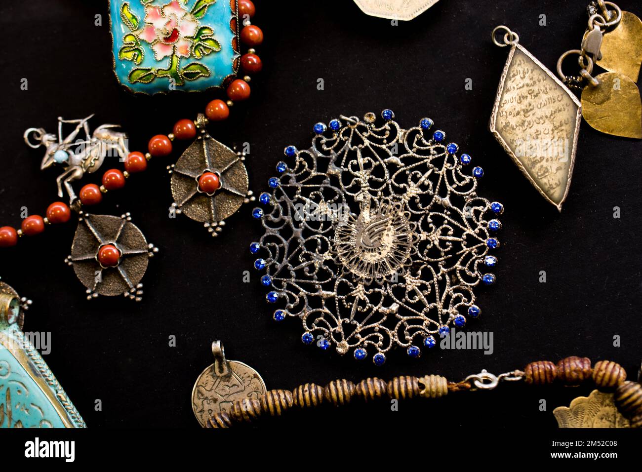 Jewelry booth hi-res stock photography and images - Alamy