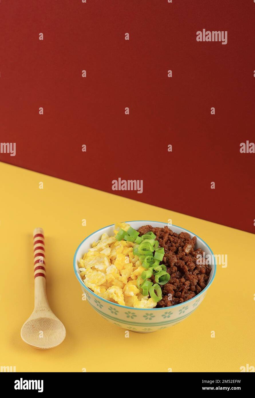 Japanese Soboro Gohan, Seasoned Ground Beef with Sweet Scrambled Eggs ...