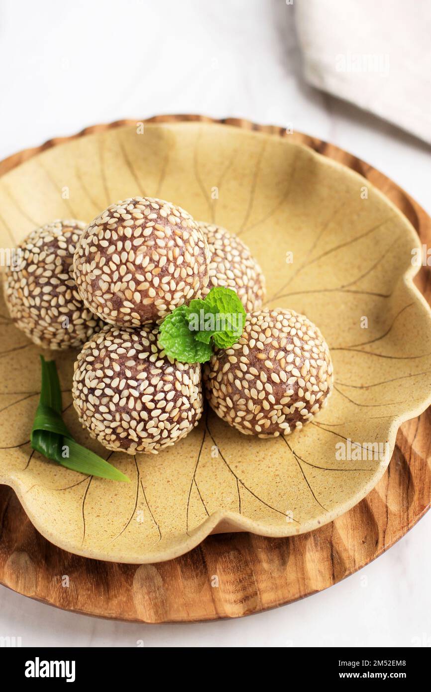 Chinese sticky rice balls hi-res stock photography and images - Alamy
