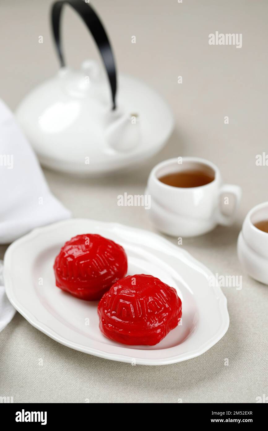 Ang ku eh hi-res stock photography and images - Alamy