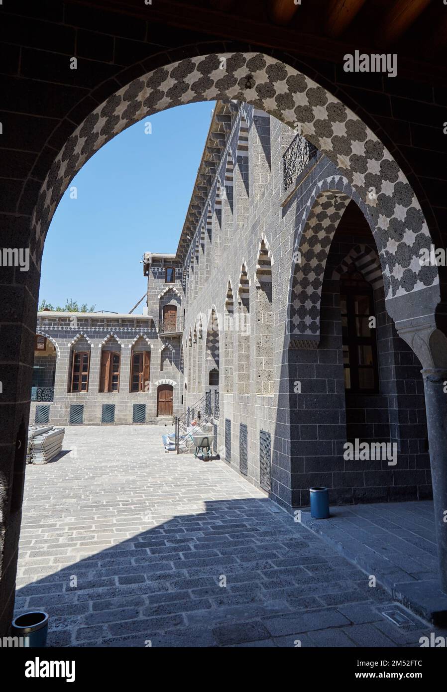 Diyarbakir traditional houses hi-res stock photography and images - Alamy
