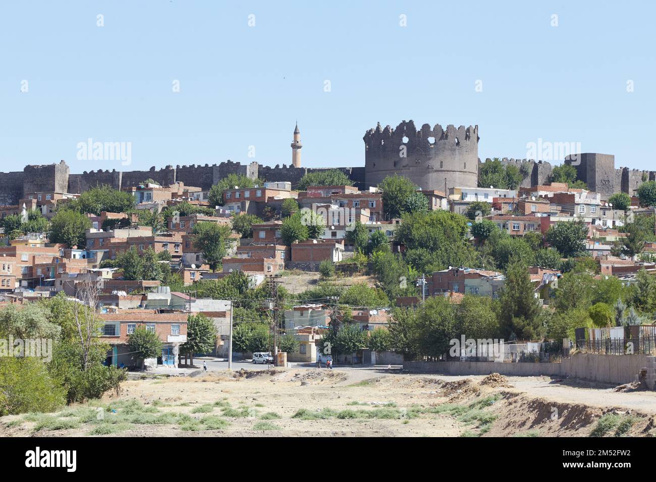Diyarbakir city walls hi-res stock photography and images - Alamy