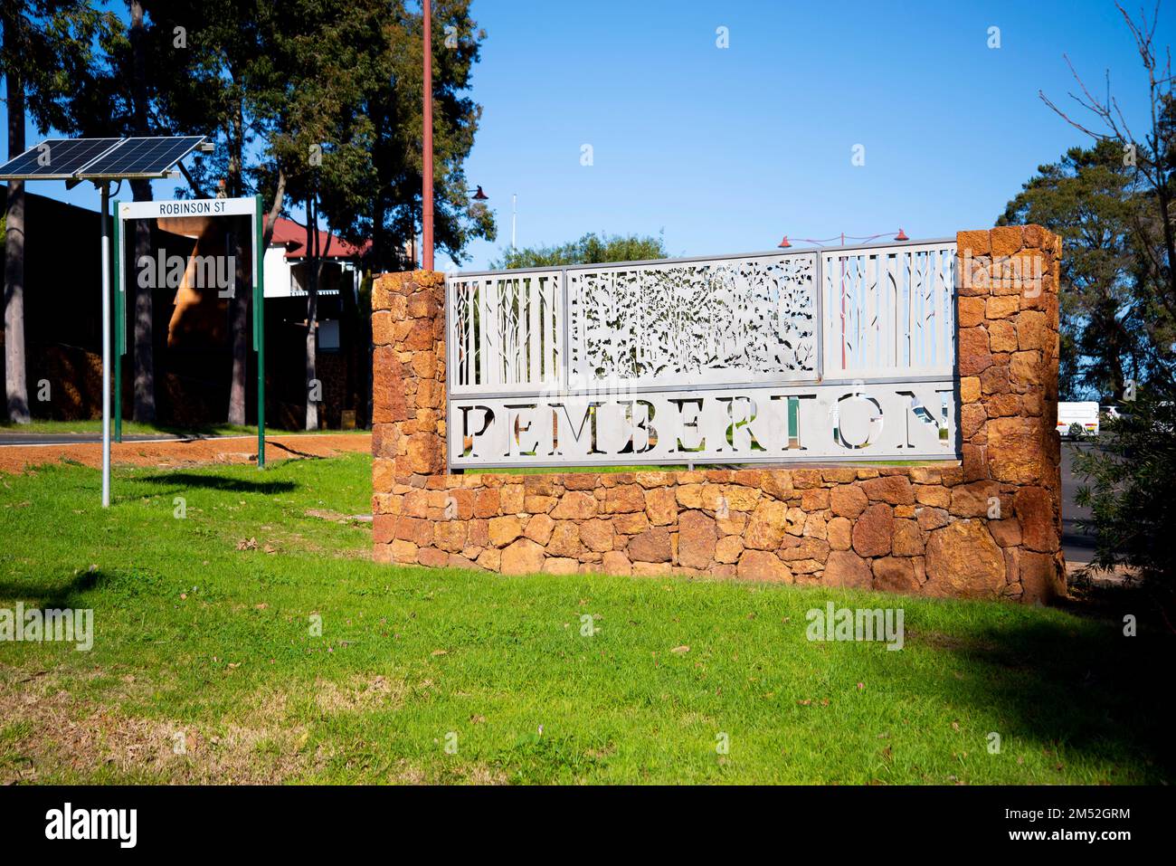Pemberton Welcome Sign - Western Australia Stock Photo - Alamy