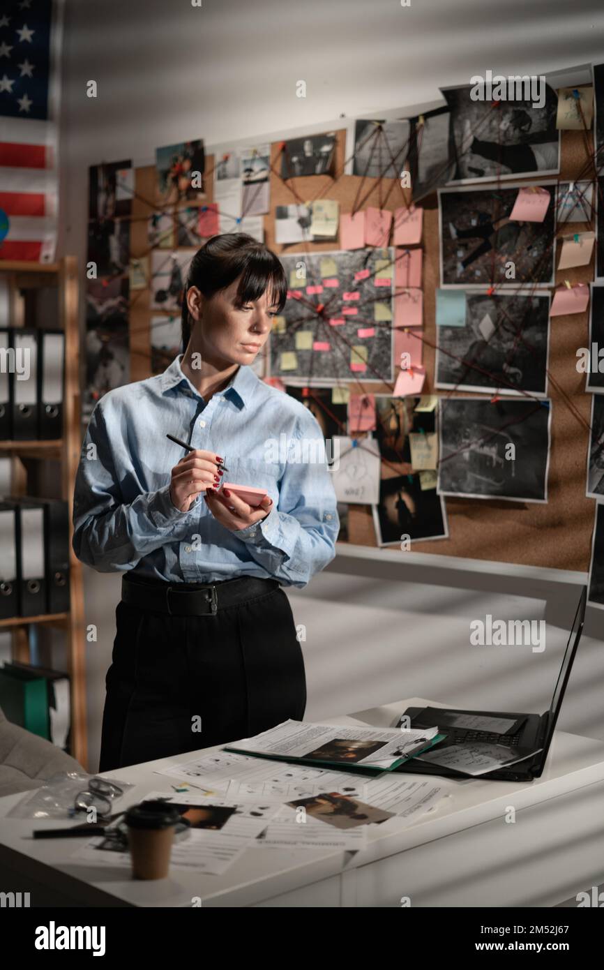 Detective investigation room hi-res stock photography and images - Alamy