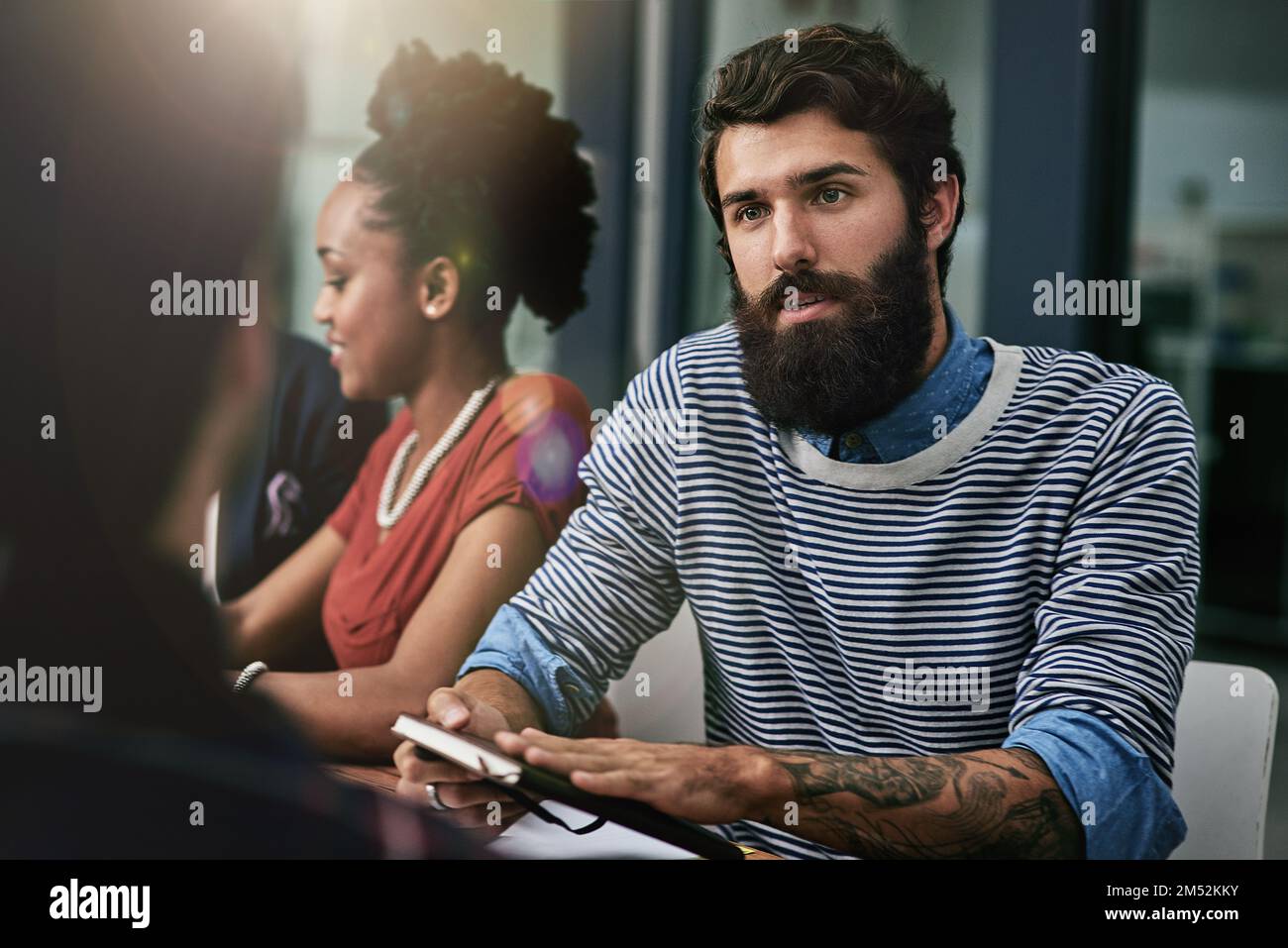 Big group discussion hi-res stock photography and images - Alamy