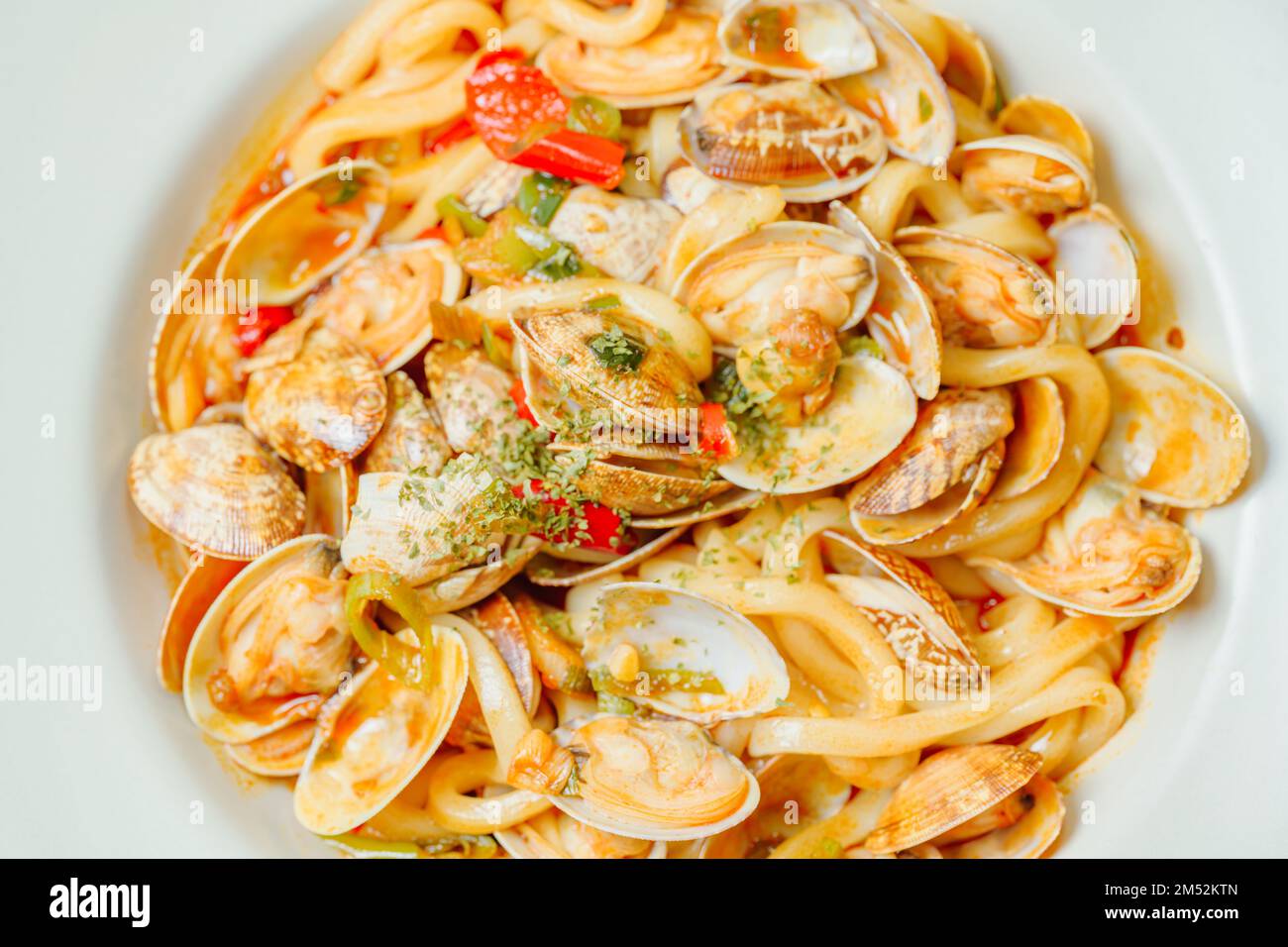 Spicy and delicious Chinese food Clam Mara stir-fried noodle dish Stock ...