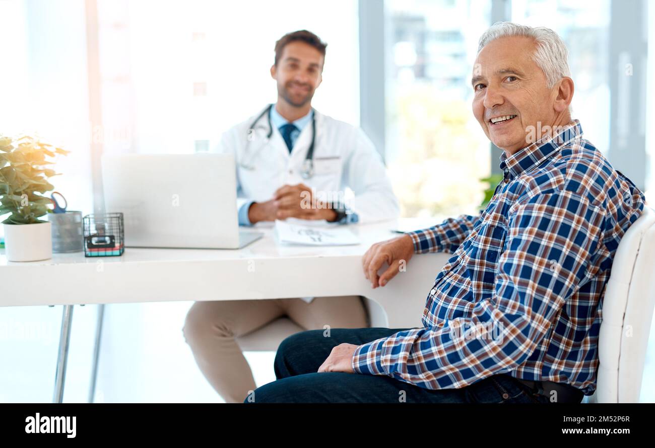 Portrait doctor patient hi-res stock photography and images - Alamy