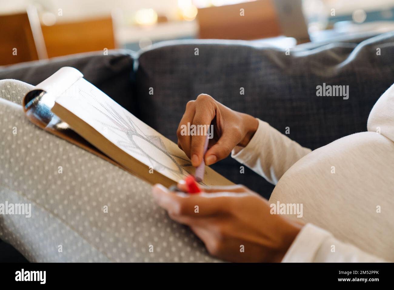 Drawing woman pregnant flower hi-res stock photography and images - Alamy